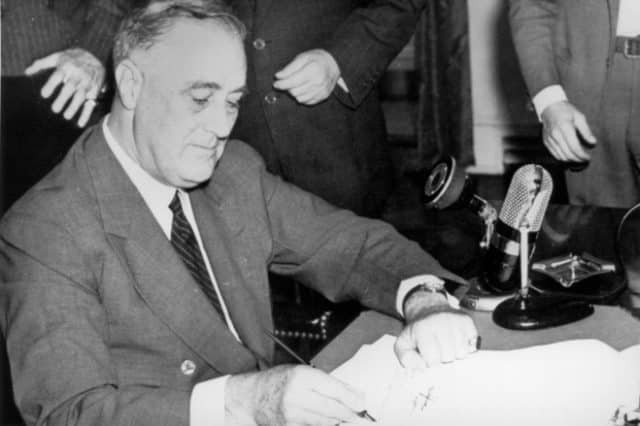 On This Day in 1940, United States Imposes The First Peacetime Draft ...